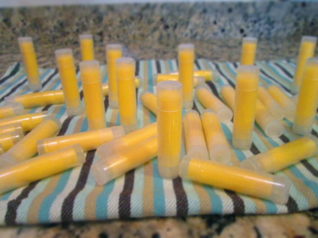 How to make beeswax lip balm – The Honey Company
